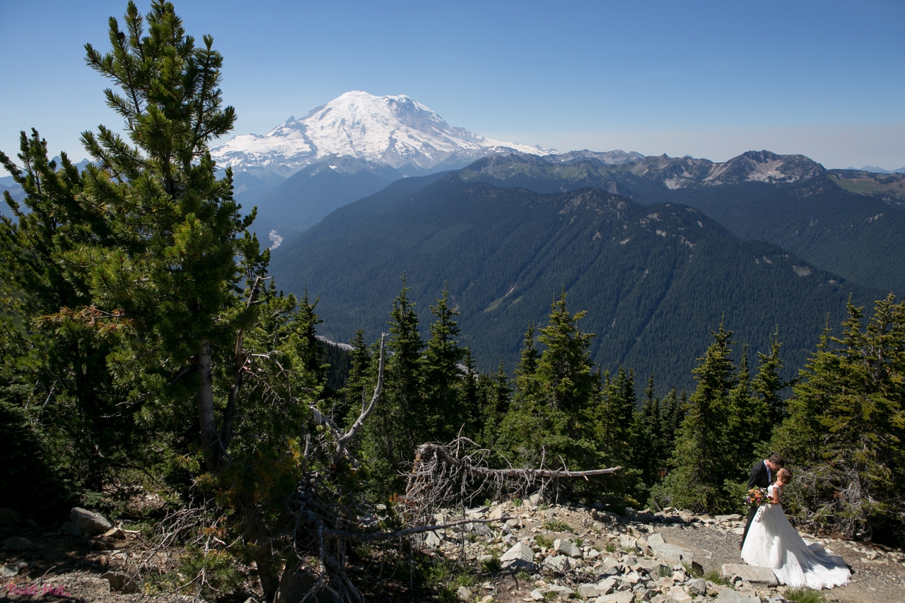 Bates & Libby celebrate their Crystal Mountain Wedding » Barbie Hull ...